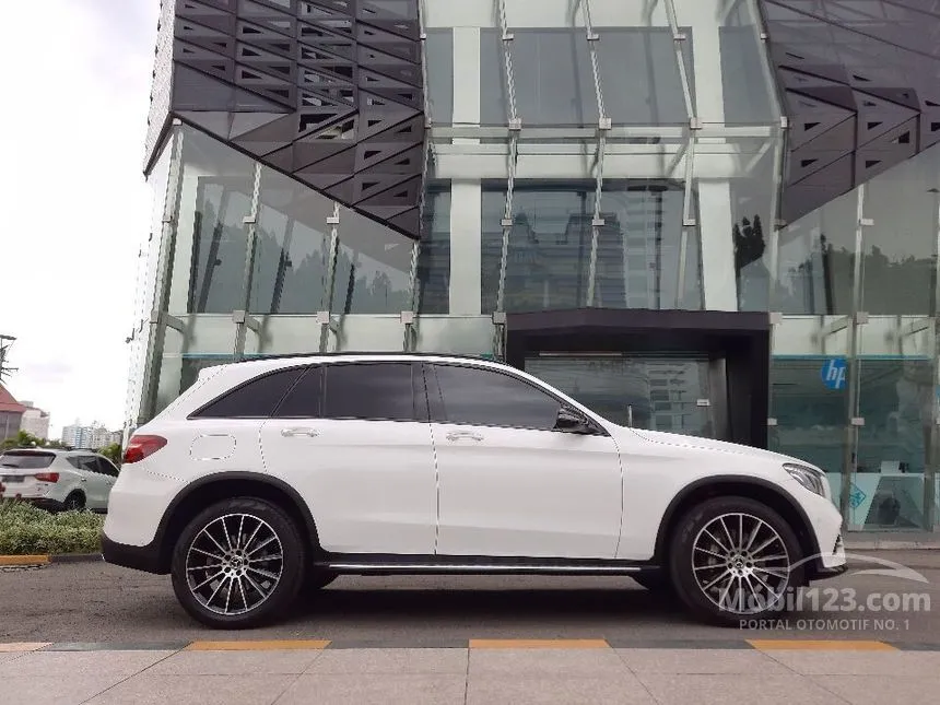 Jual Mobil Mercedes-Benz GLC200 2019 AMG Night Edition 2.0 di DKI ...
