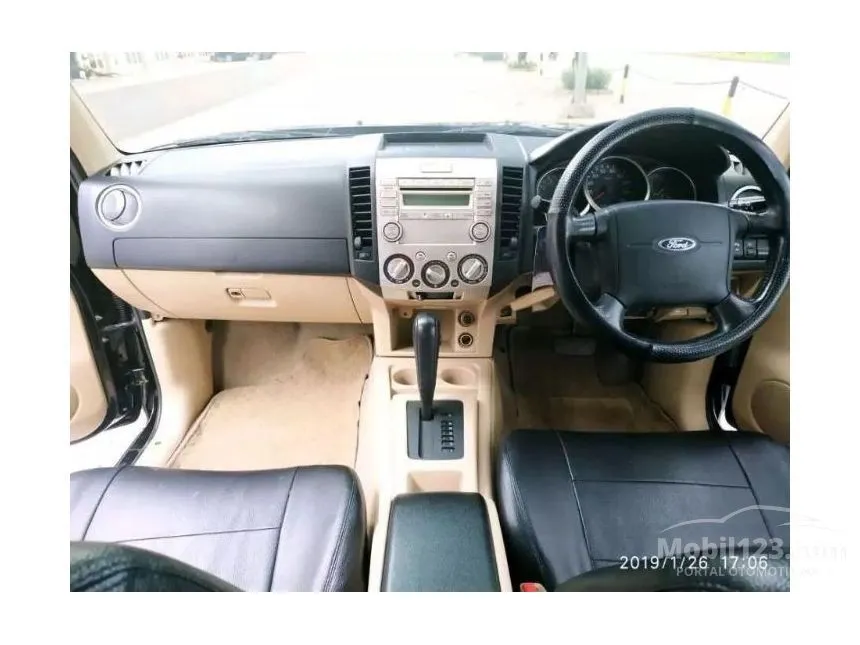 Jual Mobil Ford Everest 2009 XLT 2.5 di Jawa Barat Automatic SUV Hitam ...