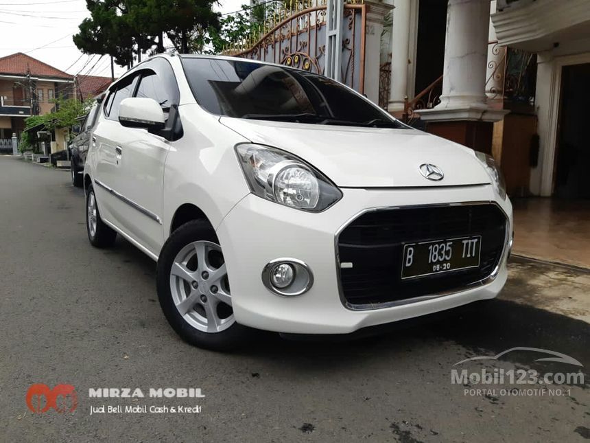 Jual Mobil Daihatsu Ayla 2015 X 1.0 di Jawa Barat Automatic Hatchback ...
