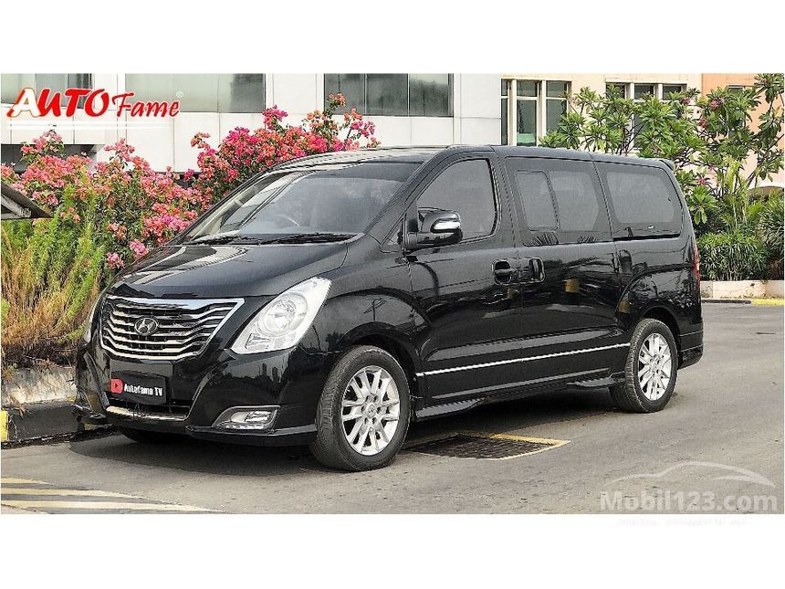 Jual Mobil Hyundai H-1 2015 Royale Next Generation 2.4 di DKI Jakarta ...