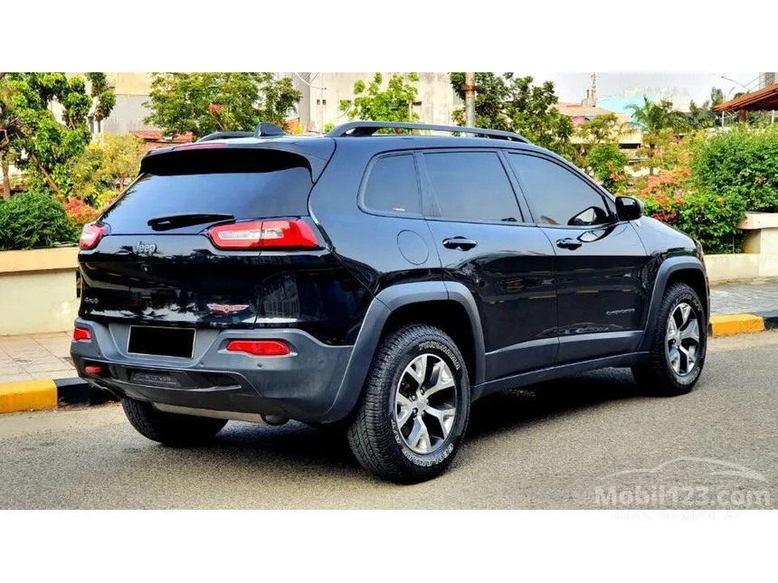 Jual Mobil Jeep Cherokee 2015 Trailhawk 2.4 di DKI Jakarta Automatic ...