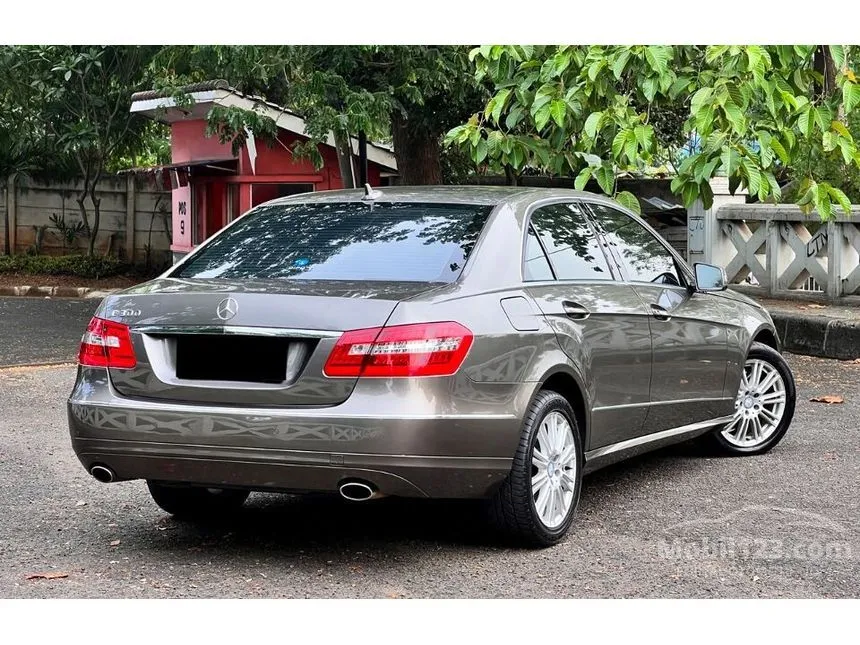 Jual Mobil Mercedes-Benz E300 2011 Elegance 3.0 di DKI Jakarta Automatic Sedan Abu-abu Rp 275. ...