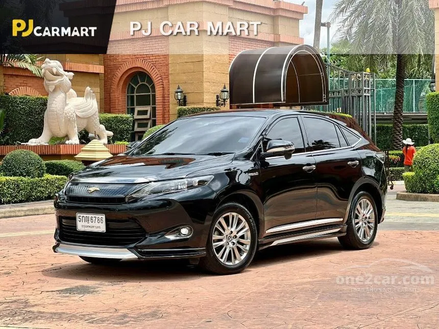 2014 Toyota Harrier 2.5 (ปี 14-17) Hybrid E- Four 4WD Wagon for sale on ...
