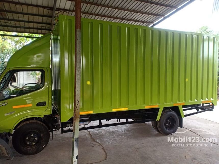 Jual Mobil Hino Dutro 2021 130 MDL 4.0 di Jawa Barat Manual Trucks ...