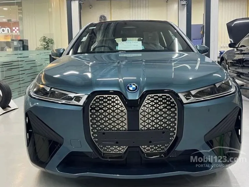 Jual Mobil BMW iX 2023 xDrive40 Sport di DKI Jakarta Automatic Wagon ...