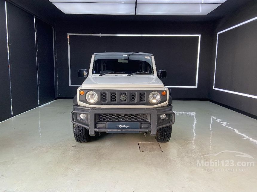 Jual Mobil Suzuki Jimny 2023 3 Door (1 Tone) 1.5 di Bali Automatic SUV ...