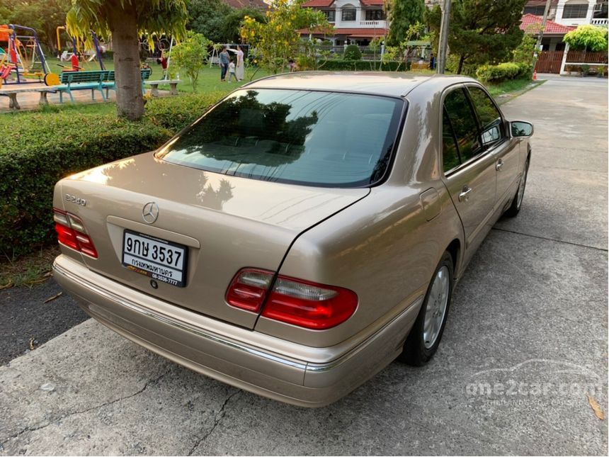 Mercedes-Benz E240 2000 Elegance 2.4 in กรุงเทพและปริมณฑล Automatic ...
