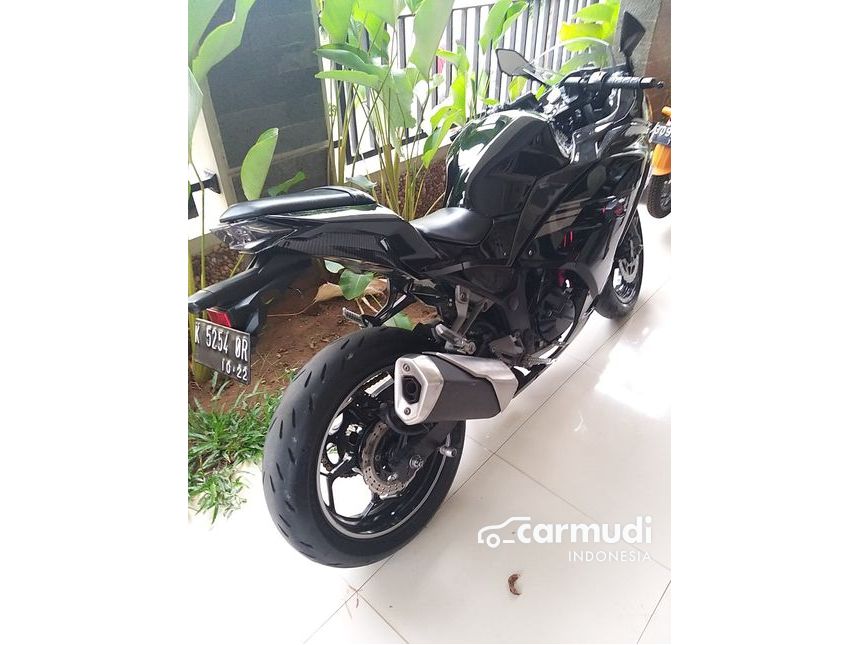 Jual Motor Kawasaki Ninja 2017 0.3 di Jawa Tengah Manual Sport Bike ...