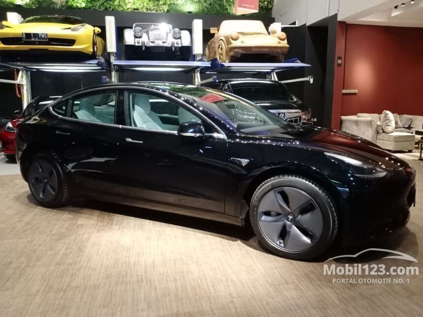 Jual Mobil Tesla Model 3 2020 Standard Range di DKI Jakarta Automatic ...