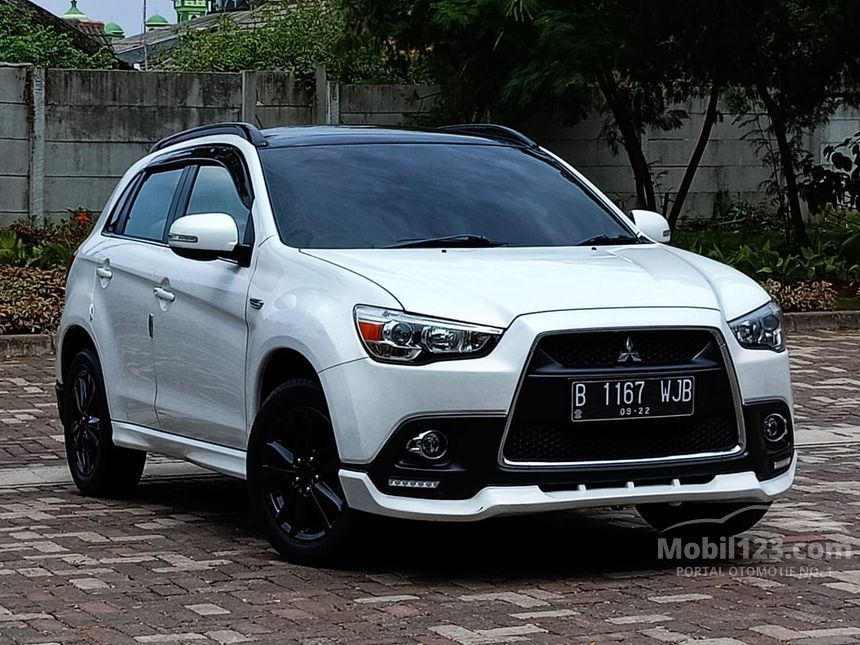 Jual Mobil Mitsubishi Outlander Sport 2012 PX 2.0 di Jawa Barat ...