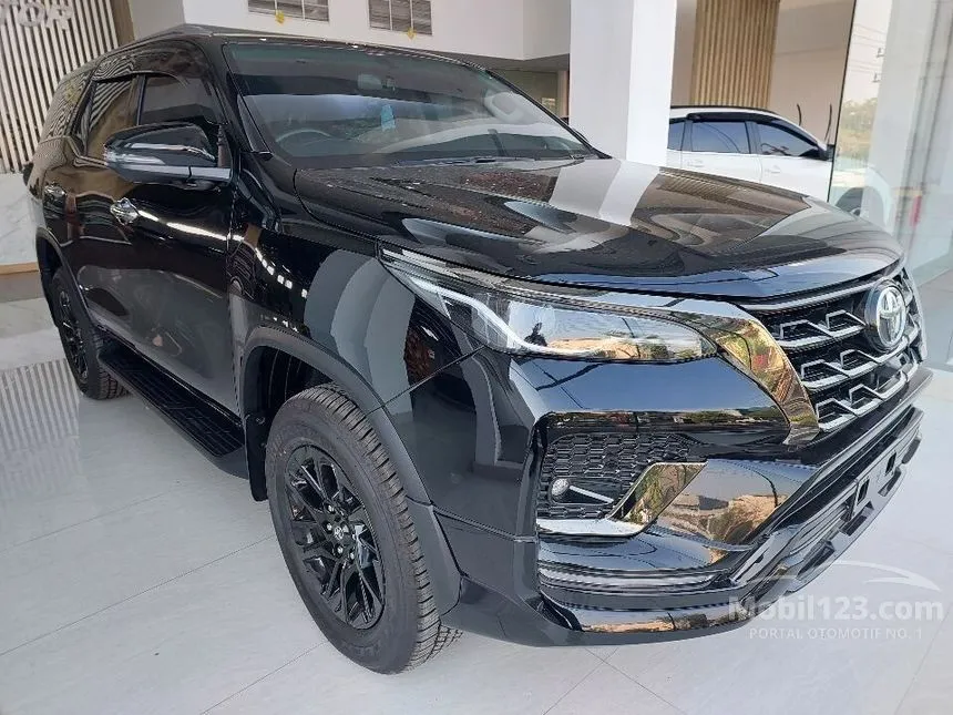 Jual Mobil Toyota Fortuner 2024 GR Sport Two-Tone 2.8 di Jawa Timur ...