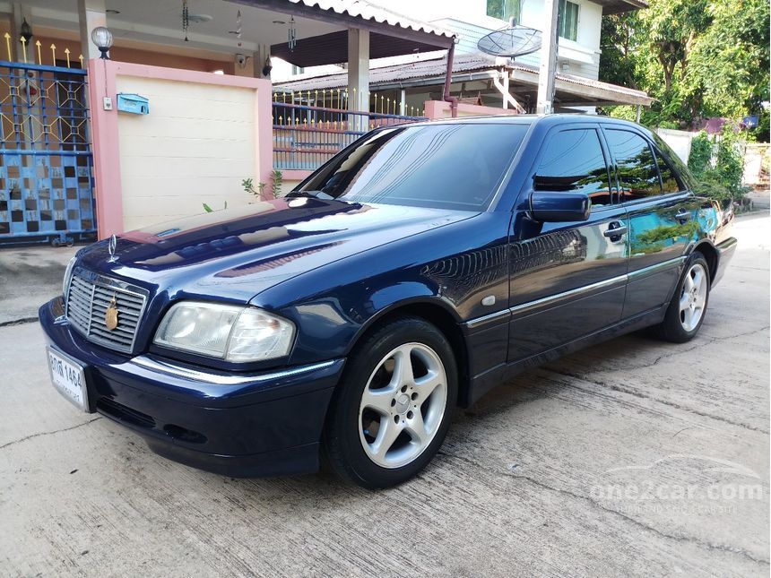 Mercedes-Benz C240 2000 2.4 in กรุงเทพและปริมณฑล Automatic Sedan สีน้ำ ...