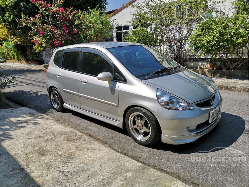 2005 Honda Jazz 1.5 (ปี 03-07) E-V VTEC Hatchback AT for sale on One2car