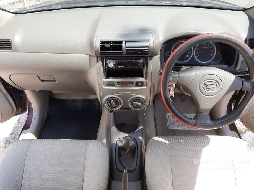 Jual Mobil Daihatsu Xenia 2010 Li DELUXE 1.0 di Jawa Timur Manual MPV ...