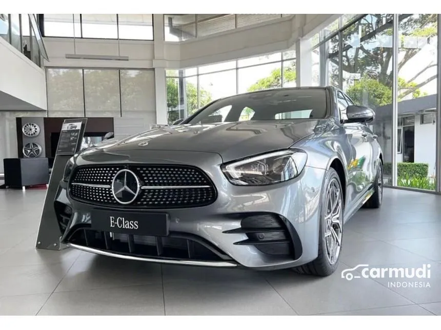 Jual Mobil Mercedes-Benz E300 2023 AMG Line 2.0 di DKI Jakarta Automatic Sedan Abu-abu Rp 1.470 ...