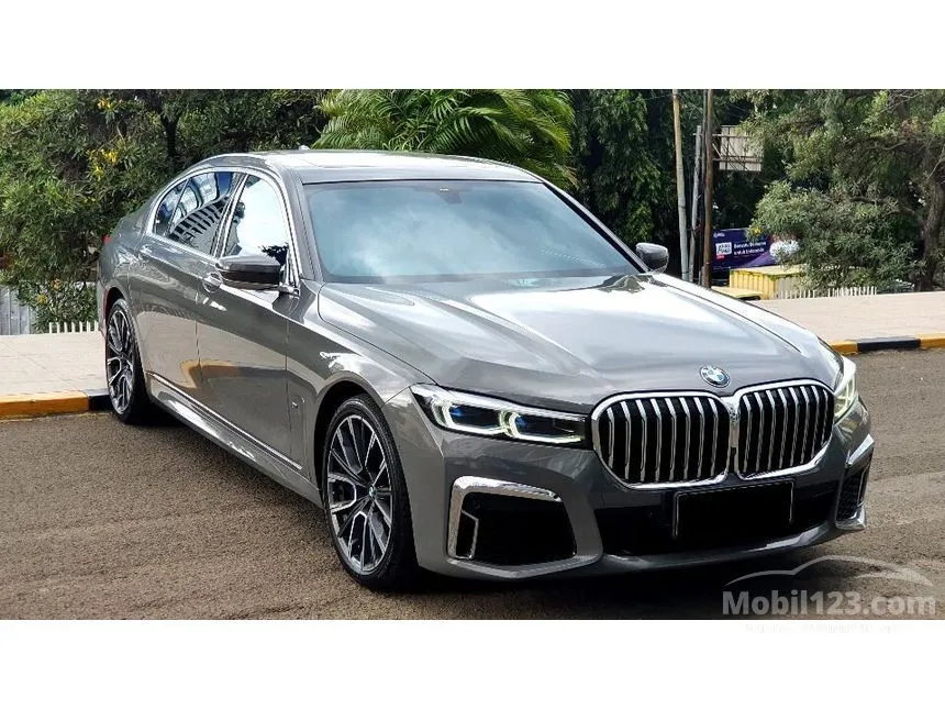 Jual Mobil BMW 730Li 2020 M Sport 2.0 di DKI Jakarta Automatic Sedan Abu-abu Rp 1.590.000.000 ...
