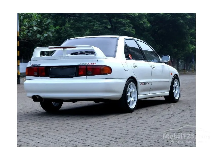 Jual Mobil Mitsubishi Lancer 1994 1.6 di Jawa Timur Manual Sedan Putih ...