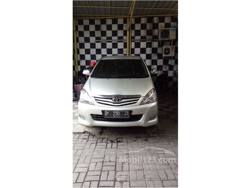 Jual Mobil Toyota Innova 2011 2.5 di Jawa Barat Automatic MPV Minivans ...