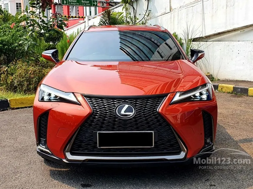 Jual Mobil Lexus UX200 2020 F Sport 2.0 di DKI Jakarta Automatic ...