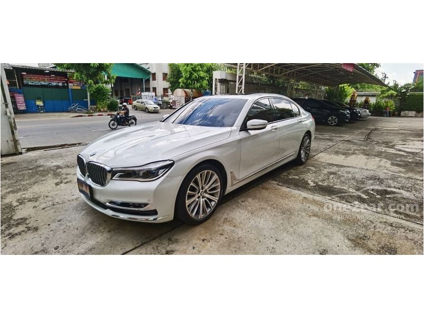 BMW 740Li 2017 G13 (ปี 16-20) Pure Excellence 3.0 เกียร์อัตโนมัติ สีขาว ...