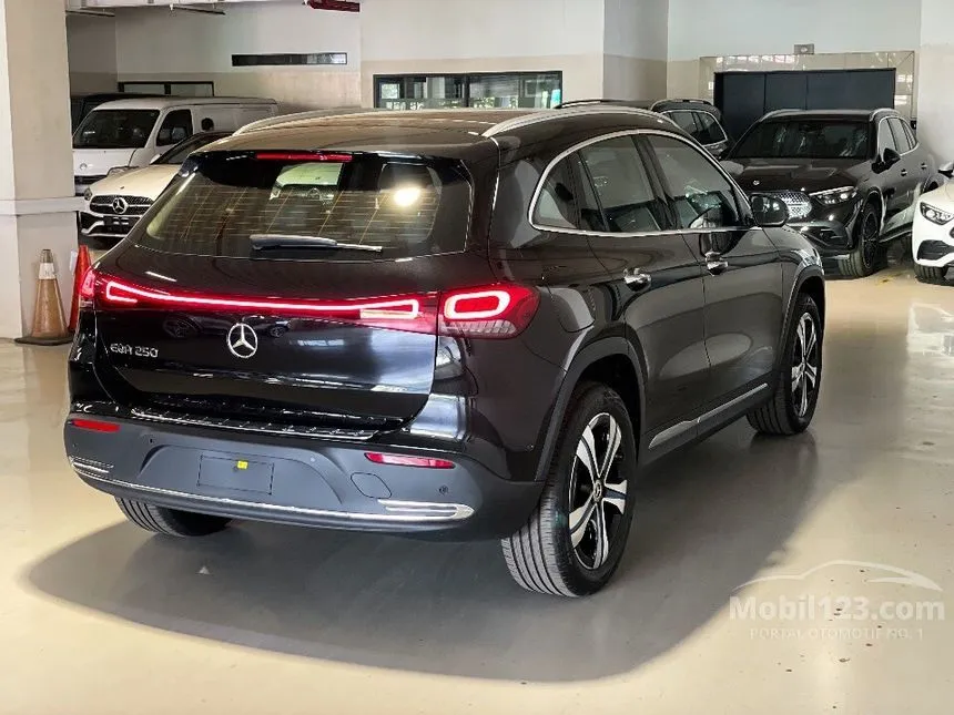Jual Mobil Mercedes-Benz EQA 250 2023 Electric Art Line di DKI Jakarta ...