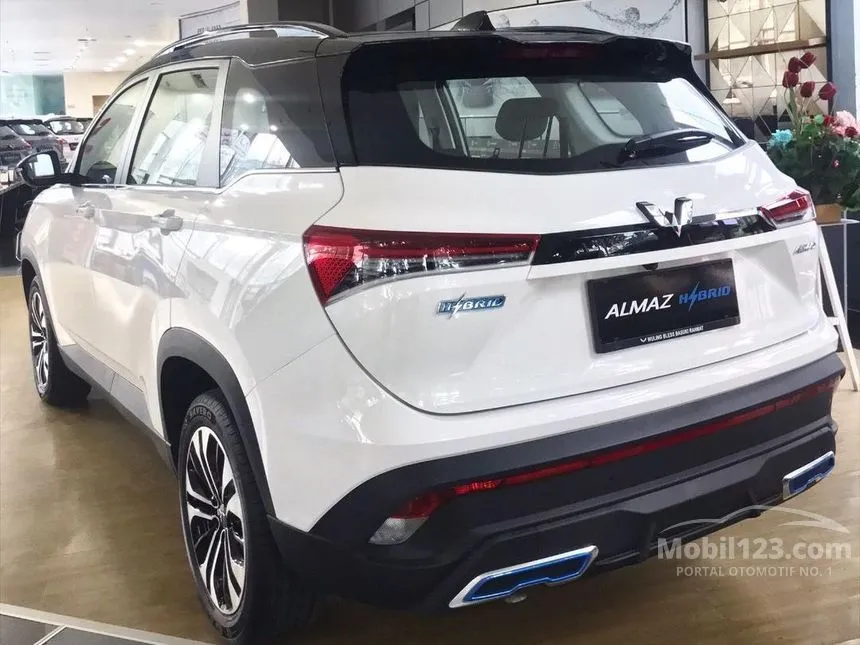 Jual Mobil Wuling Almaz 2022 RS Hybrid 2.0 di Jawa Timur Automatic ...