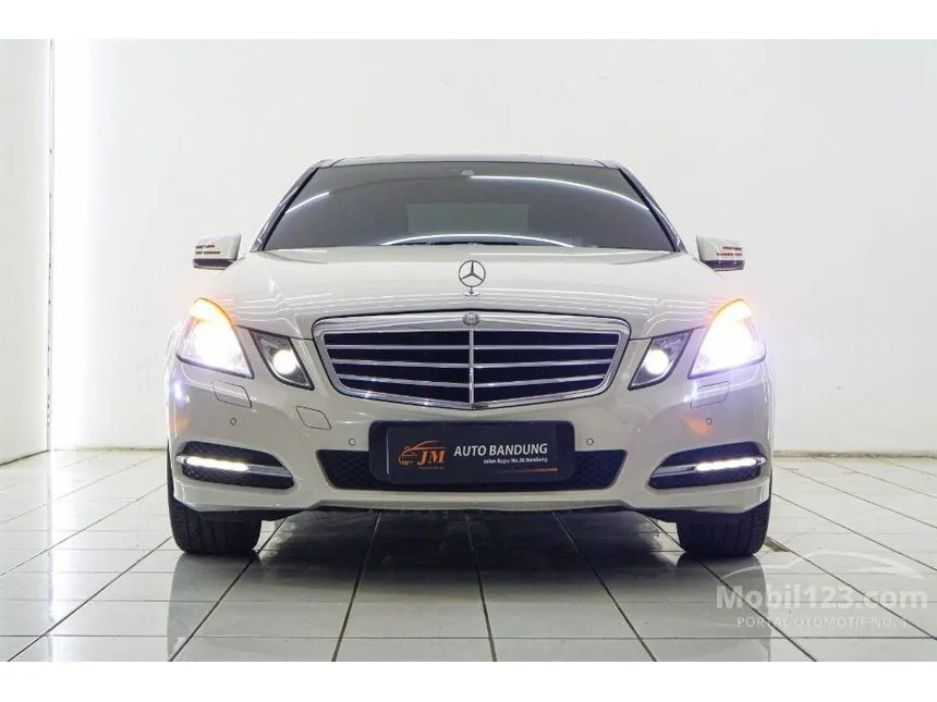 Jual Mobil Mercedes-Benz E300 2011 Avantgarde AMG 3.0 di Jawa Barat Automatic Sedan Putih Rp 350 ...