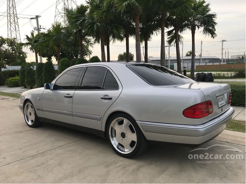 Mercedes-Benz E280 2000 W210 (ปี 95-03) Elegance 2.8 เกียร์อัตโนมัติ สีเงิน | One2car.com ศูนย์ ...