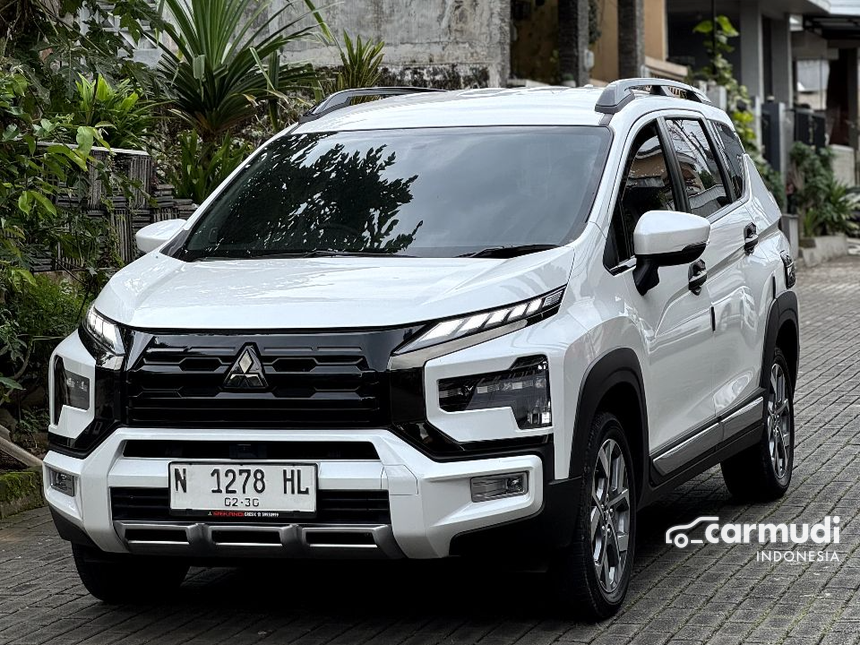 Jual Mobil Mitsubishi Xpander Cross 2024 Premium 1.5 di Jawa Timur ...