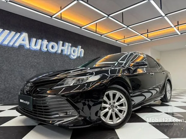 Jual Toyota Camry Hybrid Bekas di Kelapa Dua Harga Kredit Murah | Mobil123