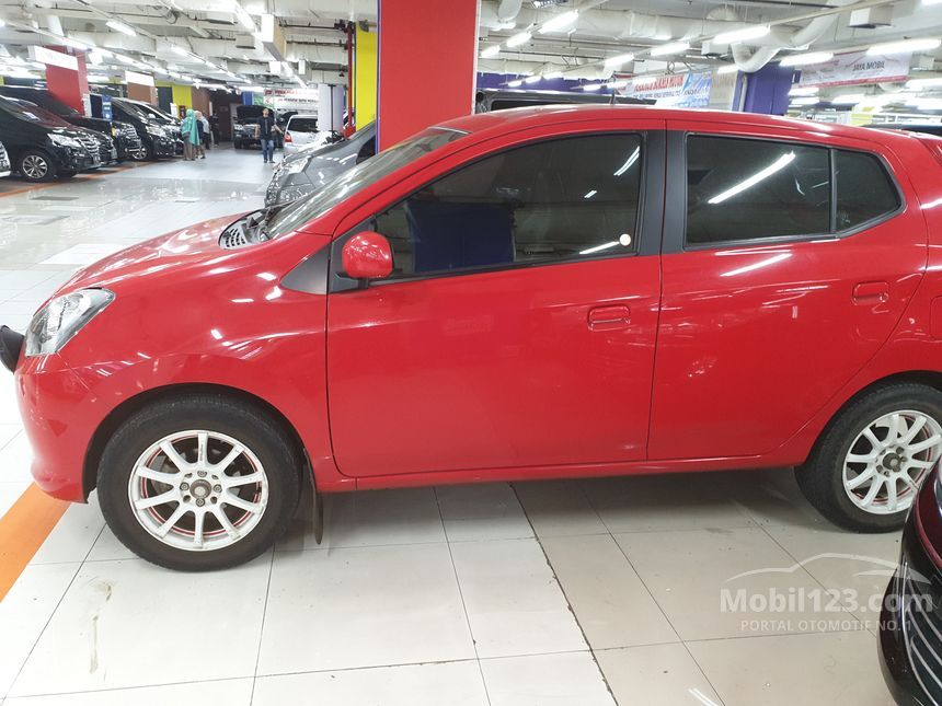 Jual Mobil Daihatsu Ayla 2015 M 1.0 di DKI Jakarta Automatic Hatchback ...