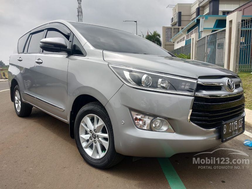 Jual Mobil Toyota Kijang Innova 2017 V 2.4 di Banten Manual MPV Silver ...