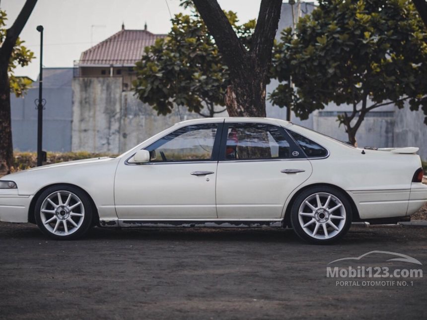 Jual Mobil Nissan Cefiro 1990 2.0 2.0 di Jawa Barat Manual Sedan Putih ...