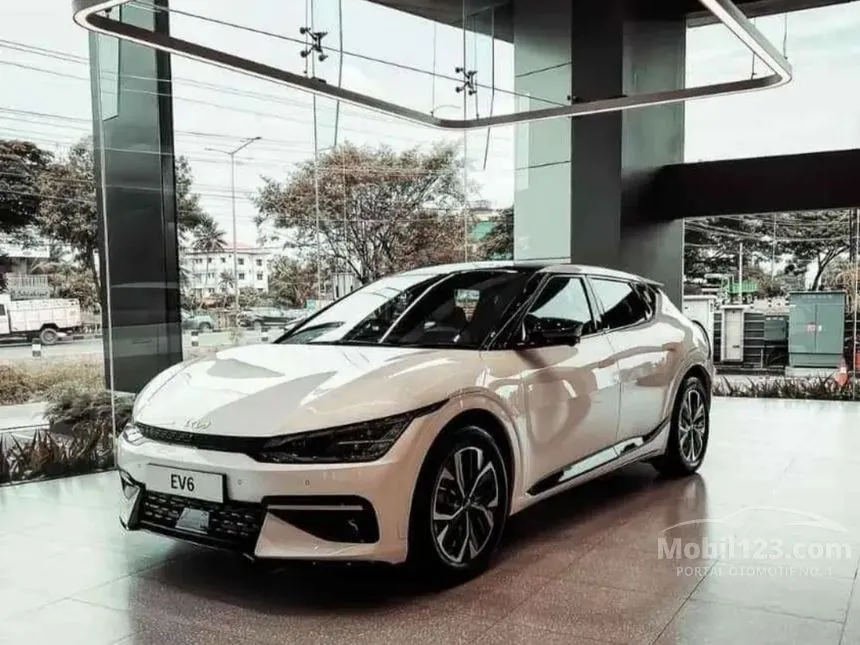 Jual Mobil KIA EV6 2023 GT-Line di DKI Jakarta Automatic Wagon Putih Rp 1.299.000.000 - 12744256 ...