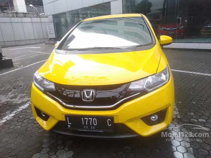 Jual Mobil Honda Jazz 2020 S 1.5 di Jawa Timur Automatic Hatchback ...