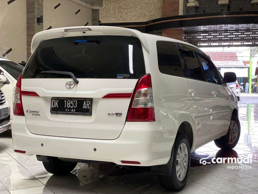 Jual Mobil Toyota Kijang Innova 2013 E 2.0 di Bali Automatic MPV Putih ...