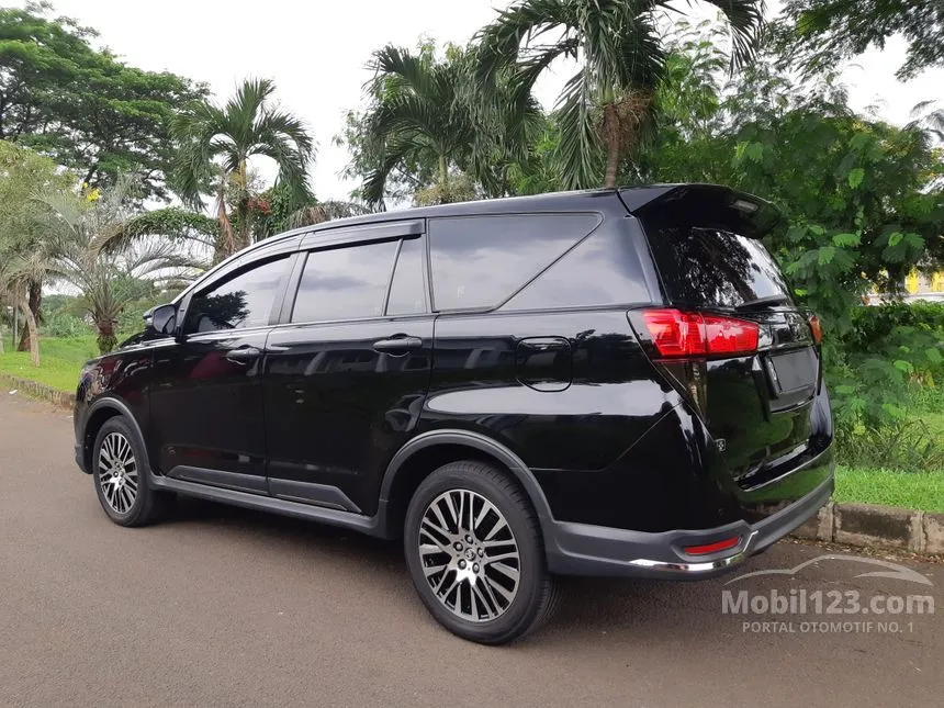 Jual Mobil Toyota Kijang Innova 2021 Venturer 50th Anniversary 2.4 di ...