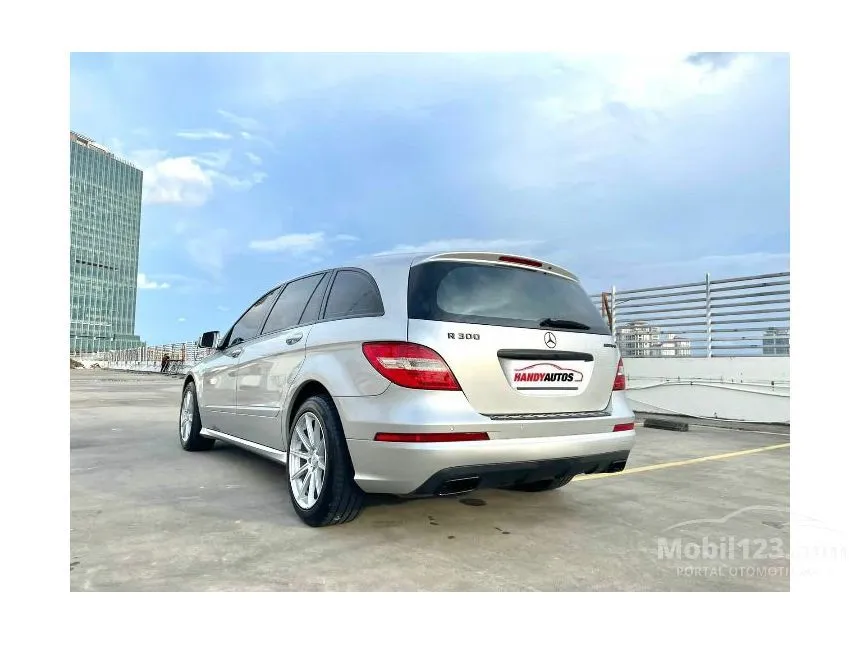 Jual Mobil Mercedes-Benz R300 L 2010 3.0 di Banten Automatic MPV Silver ...