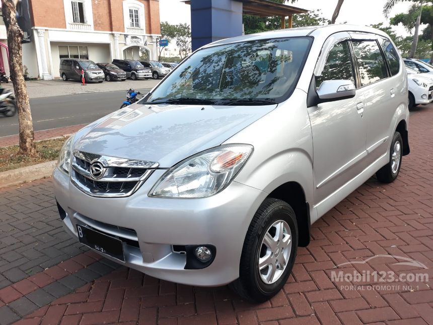 Jual Mobil Daihatsu Xenia 2011 Li DELUXE+ 1.0 di Banten Manual MPV ...