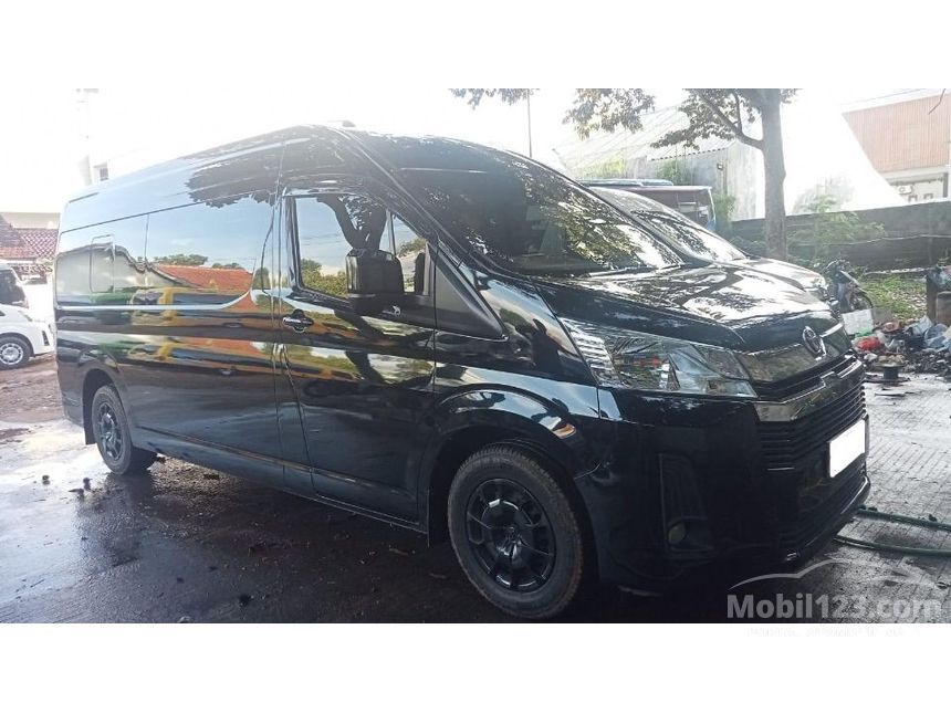Jual Mobil Toyota Hiace 2022 Premio 2.8 di Jawa Tengah Manual Van Wagon ...