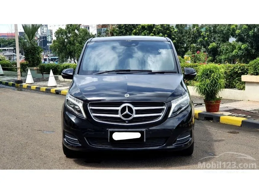 Jual Mobil Mercedes-Benz V260 2019 Avantgarde 2.0 di DKI Jakarta ...
