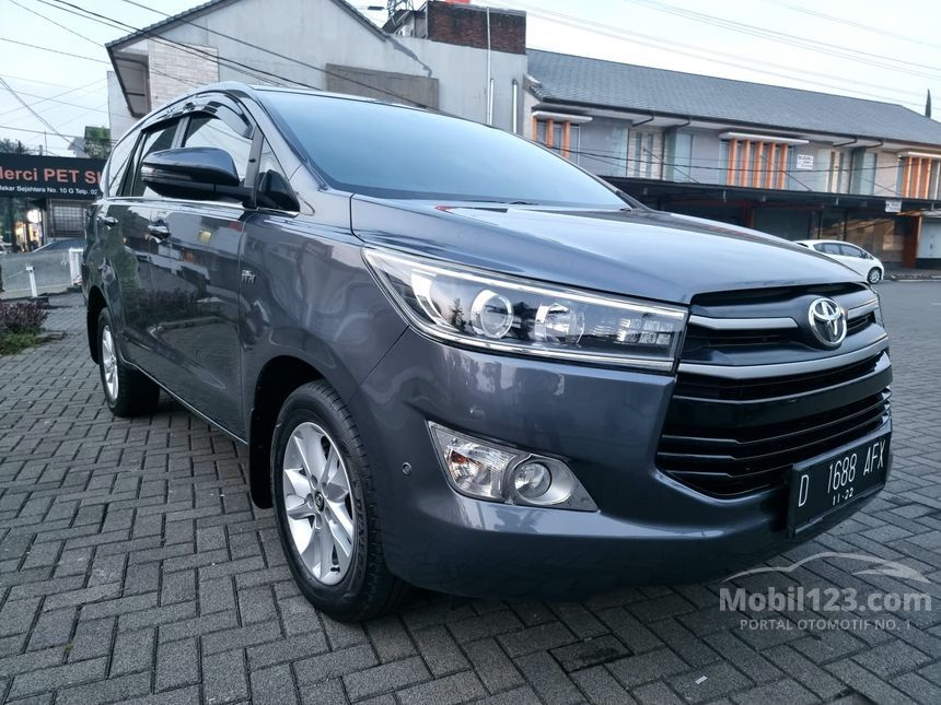 Jual Mobil Toyota Kijang Innova 2017 V 2.0 di Jawa Barat Automatic MPV ...