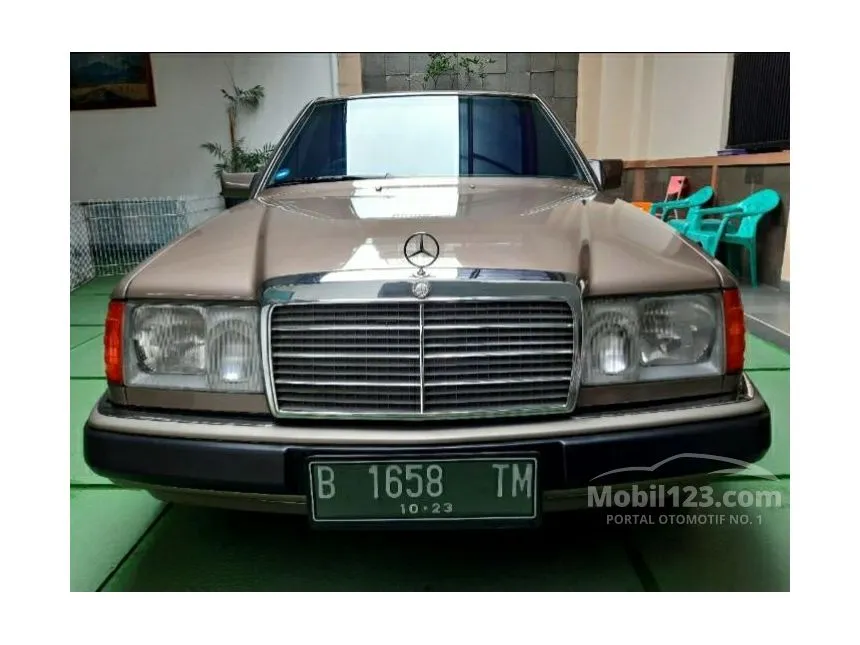 Jual Mobil Mercedes-Benz 230E 1990 NA 2.3 di Banten Manual Sedan Coklat ...