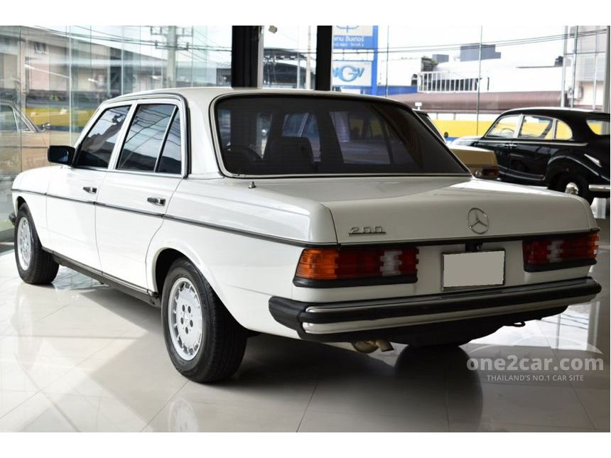 Mercedes-Benz 200E 1981 Classic 2.0 in กรุงเทพและปริมณฑล Manual Sedan ...