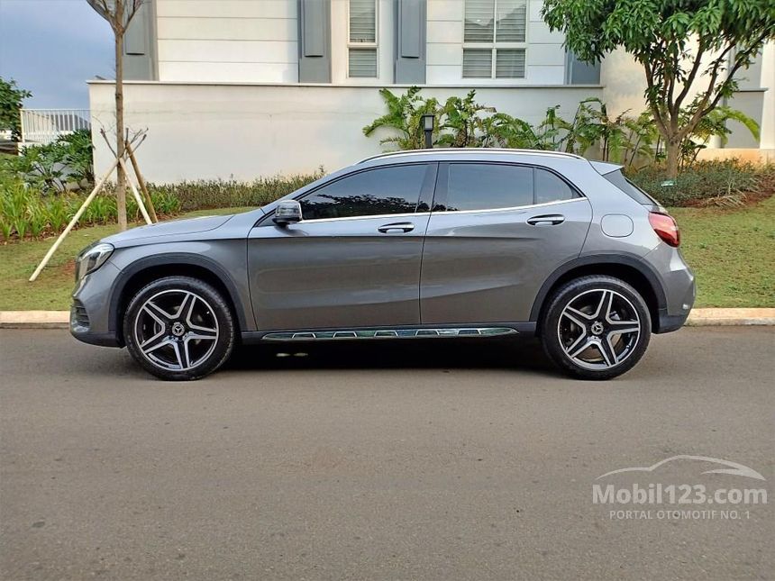 Jual Mobil Mercedes-Benz GLA200 2017 AMG 1.6 di DKI Jakarta Automatic ...