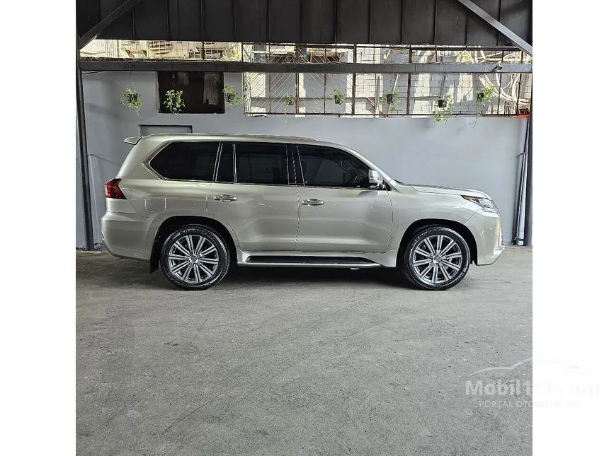 Jual Mobil Lexus LX570 2016 5.7 di DKI Jakarta Automatic SUV Silver Rp ...