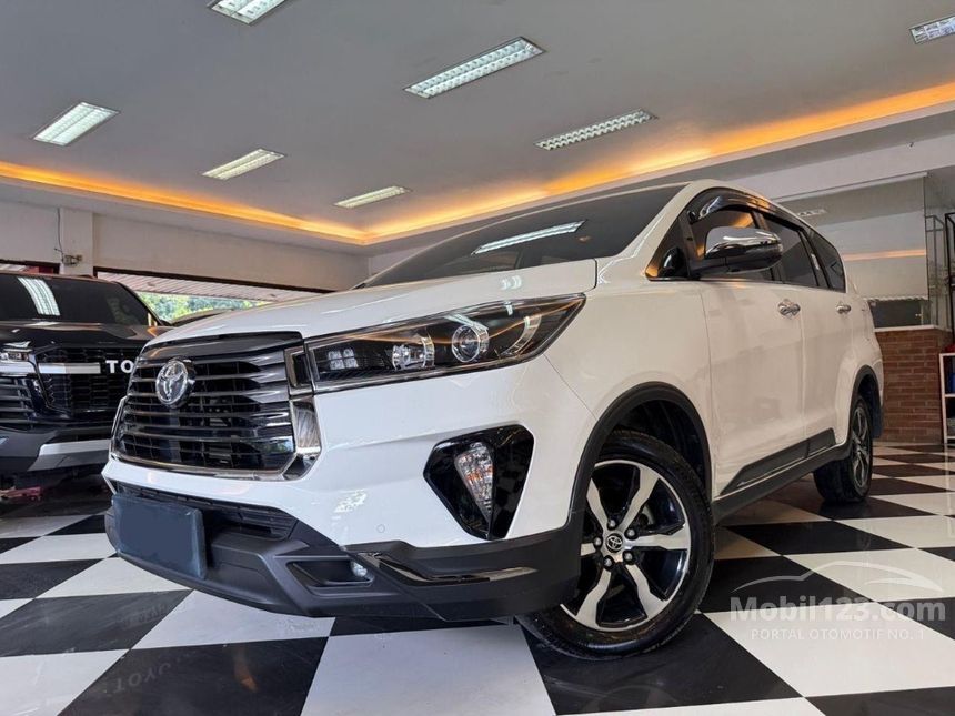 Jual Mobil Toyota Kijang Innova 2021 Venturer 50th Anniversary Edition ...