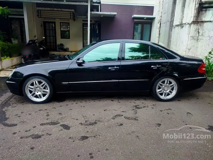 Jual Mobil Mercedes-Benz E260 2005 E260 2.6 di Jawa Barat Automatic Sedan Hitam Rp 138.000.000 ...