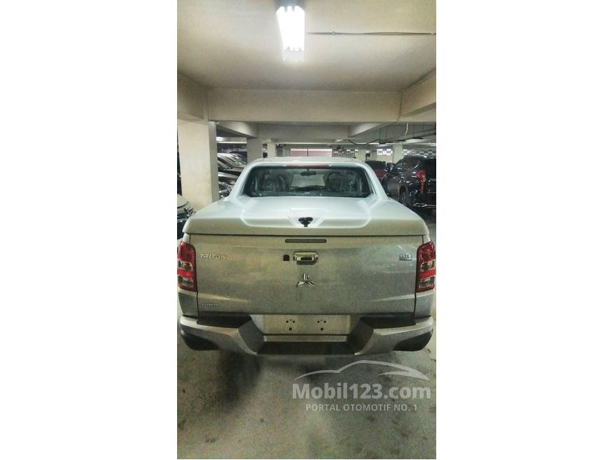 Jual Mobil Mitsubishi Triton 2019 EXCEED 2.5 di DKI Jakarta Manual Pick ...