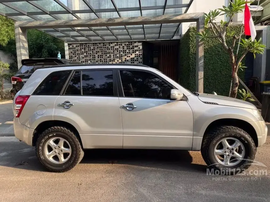 Jual Mobil Suzuki Grand Vitara 2010 2 2.0 di Jawa Barat Automatic SUV Silver Rp 120.000.000 ...